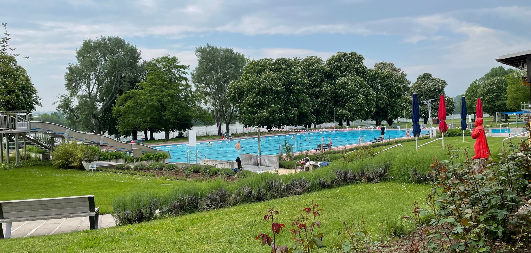 Rosenbad Eltville erweitert Serviceangebote | Eltville am Rhein